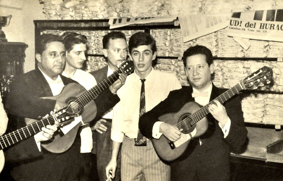 CLUB HURACÁN VILLA MARTELLI :: Vicente López :: Archivo histórico digital